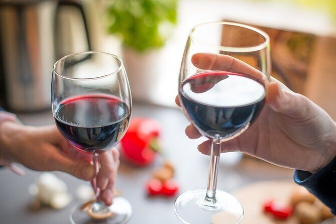 Faro Food Tour & Drinks and City highlights 10 Tastings - FAQ