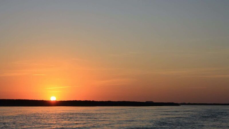 Faro: Ria Formosa Guided Sunset Tour by Catamaran - Starting Point and Ease of Access