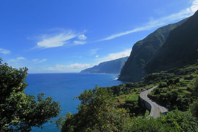 Fascinated Landscapes Northwest 4x4 excursion - An Intimate Exploration of Madeira’s Rugged Northwest