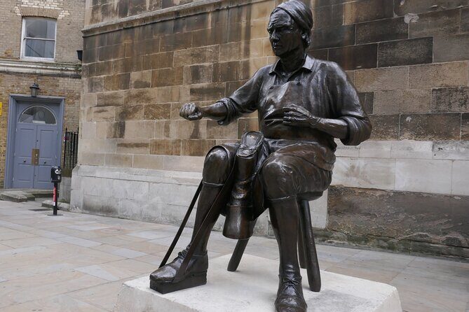 Fashion History Walking Tour in London - Key Points