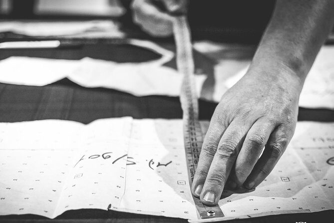 Fashion Workshop in Atelier and Fashion District Tour - Final The Sum Up