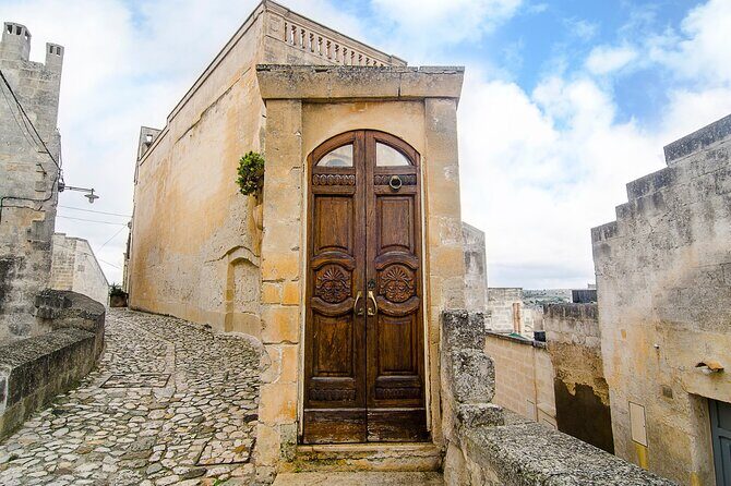 FAST TO MATERA: Guided Tour with bus, from Bari - Arrival and the Guided Tour