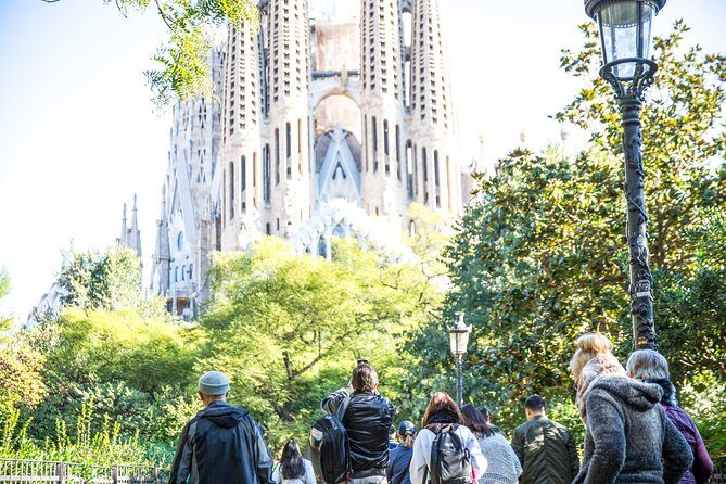Fast Track Sagrada Familia Guided Tour - Frequently Asked Questions
