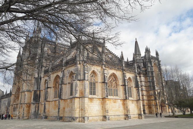 Fátima, Batalha, Nazaré and Óbidos day Tour - Who This Tour Is Perfect For