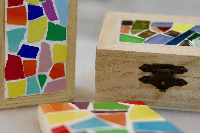 Feel like Gaudí: Barcelona Mosaic Workshop with Tour - FAQs