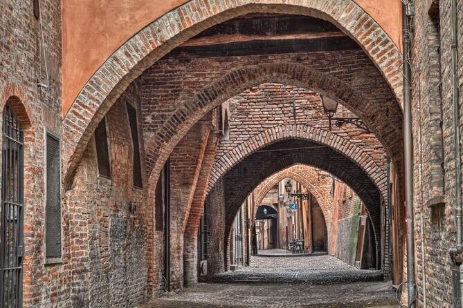 Ferrara Walking Tour with Audio and Written Guide - Who Is This Tour Best For?