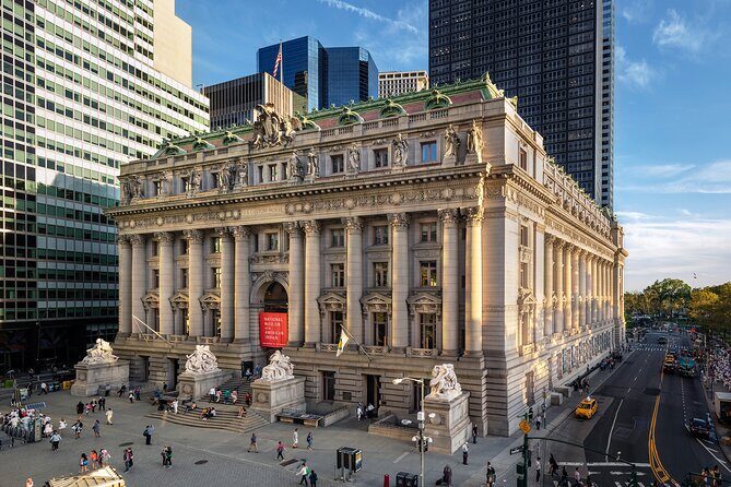 Financial District Walking Tour History, Culture, and Landmarks - Engaging Meta Description: