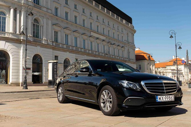 First class Warsaw Airport Transfer (WAW) - Key Points
