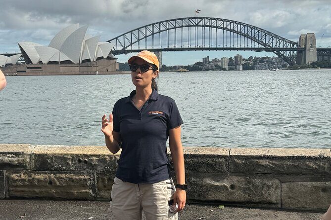 First Timer Sydney Sightseeing & Bondi Beach 1/2 Day Tour - A Detailed Look at the Tour Experience