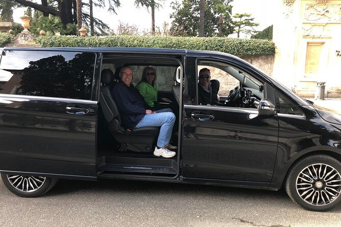 Fiumicino Airport private transfers with luxury Mercedes van - Key Points  