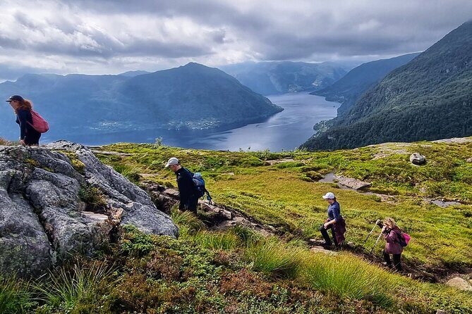 Fjord Hiking - Public tour - Setting Out from Bergen