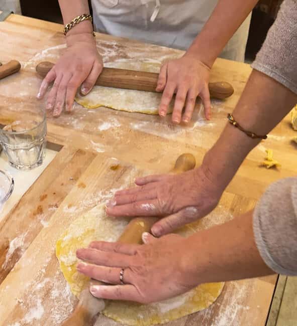 Florence Cooking Class: Ravioli & Pasta & Wine + Gift Apron - An Authentic Taste of Florence Through Cooking