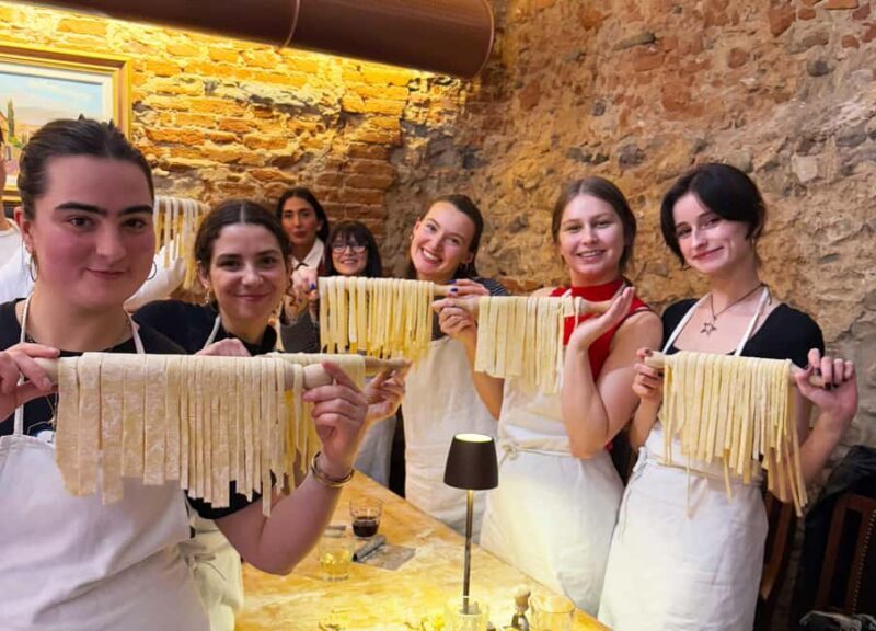 Florence Cooking Class: Ravioli & Pasta & Wine + Gift Apron - The Souvenirs and Takeaways
