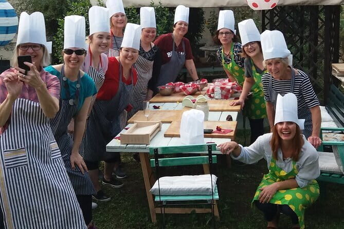 Florence Cooking Class with Wine Pairing in Mirella's Garden Home - Key Points