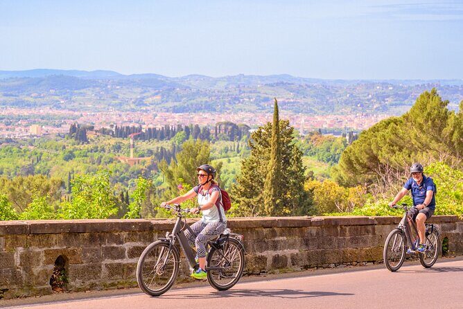Florence: E-Bike tour to Fiesole with optional Pool or Olive Oil - Discovering Florence’s Countryside on E-Bikes