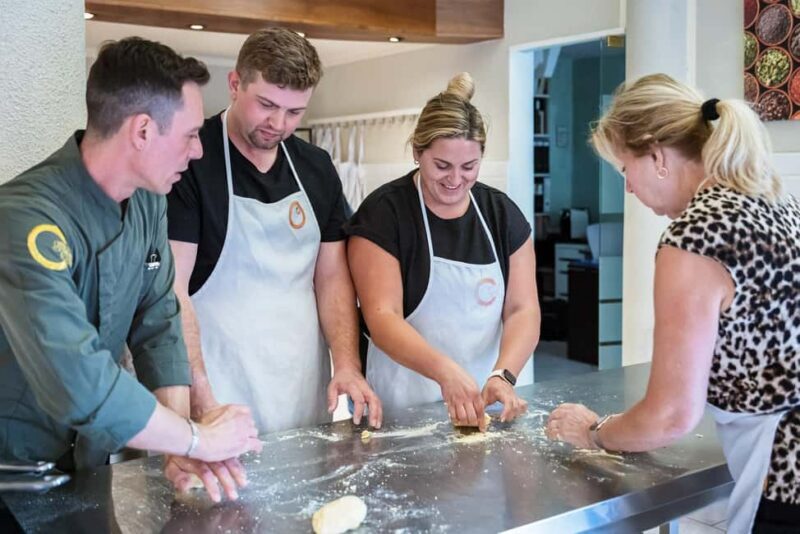 Florence: Handmade Pasta & Dessert Class with Unlimited Wine - Key Points