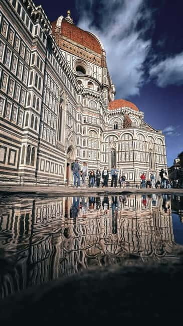 Florence Must-See Squares Walking Tour with Vincenzo - Authentic Insights from Recent Travelers