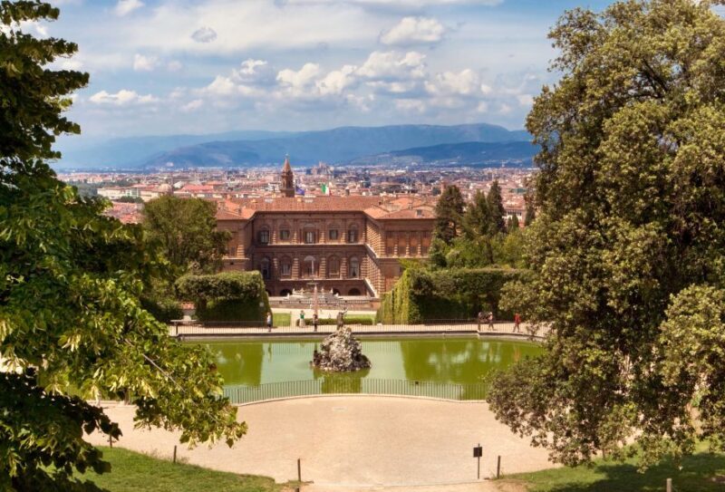 Florence: Pitti Palace Entry Ticket and Guided Walking Tour - What To Expect During Your Visit