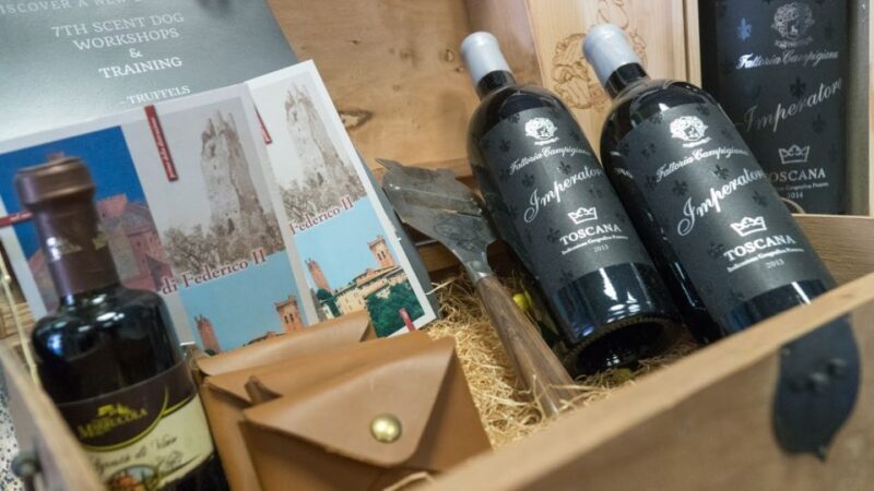 Florence: Truffle Hunting and Vinci with Lunch and Winery - Key Points