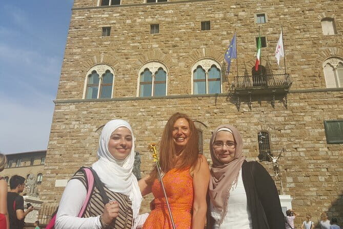Florence Uffizi Gallery monolingual Small Group Tour - The Guides: Knowledge, Charisma, and Language Skills