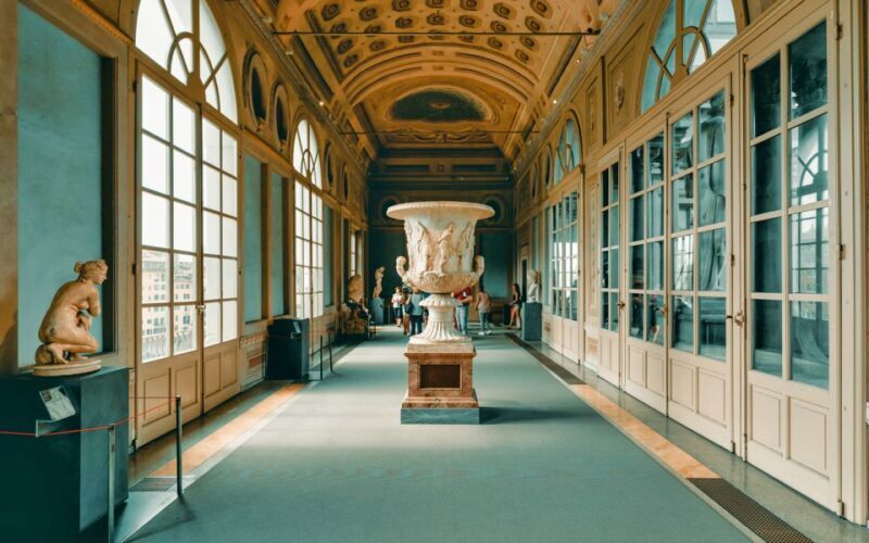 Florence: Uffizi Gallery Small Group with Entrance Tickets - FAQs