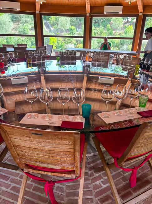 Florence: Val dOrcia Wine Tasting & Lunch Small Group Tour - Key Points