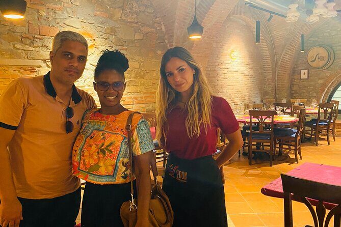 Florence Wine Tasting Experience with Three Types of Tuscan Wine - Group Size and Atmosphere