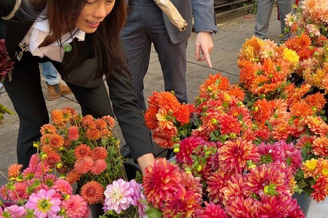 Flower District Tour - Discover the Blooming Heart of NYC: The Flower District Tour
