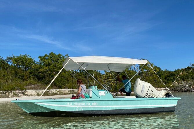 Fly Fishing Cancun Large Boat 4 people plus crew - The Sum Up