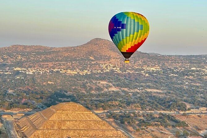 Fly Safely on a Hot Air Balloon over the Teotihuacan valley - The Sum Up