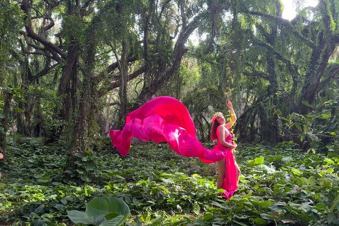 Flying Dress Photo Shoot in Maui - The Scenic and Creative Locations