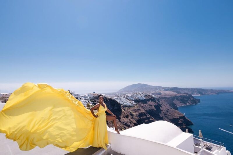 Flying dress Photoshoot in Santorini with Hotel Pickup - Key Points