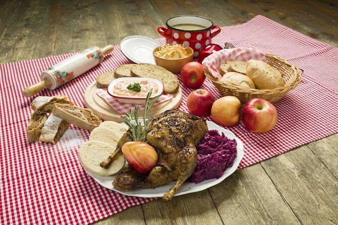 Folklore Dinner with Unlimited Drinks 4course Menu - What to Expect from the Prague Folklore Dinner Experience