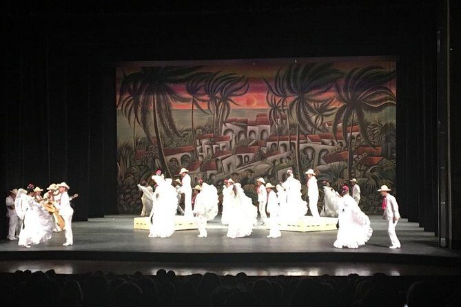 Folkloric Ballet in Mexico City - Who Will Love This Tour?