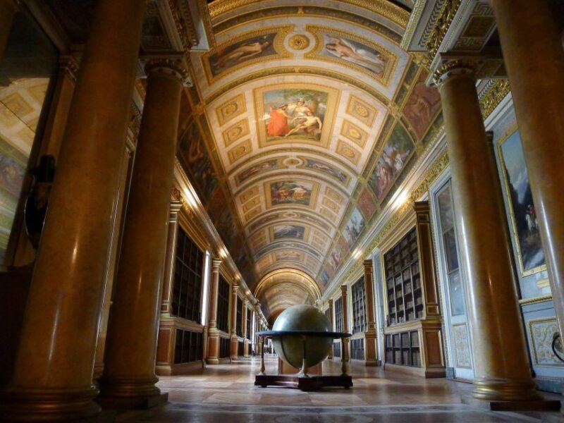 Fontainebleau: Palace Private Guided Tour with Ticket - Final Stop: Napoleon’s Imperial Apartments