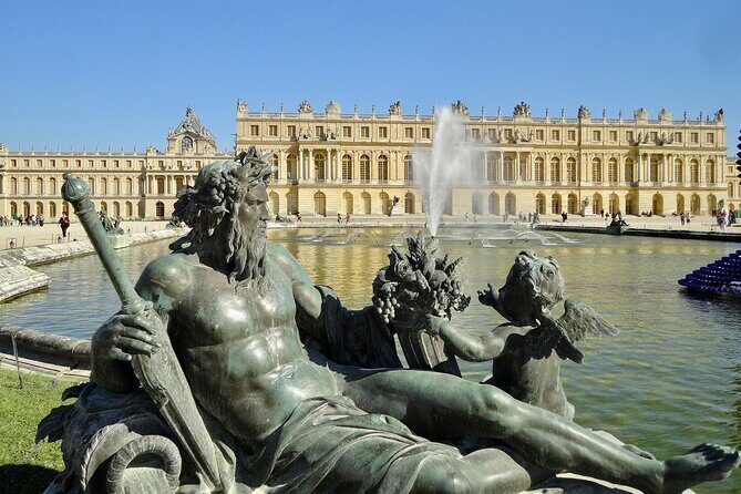 Fontainebleau, Versailles, Trianon Small group from Paris - A Detailed Look at the Tour Experience