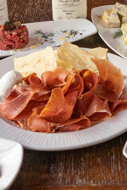 Food and Wine Experience - Key Points