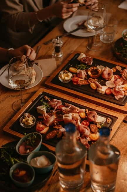 Food and Wine Tasting in Budapest by the Basilica - The Experience: A Closer Look