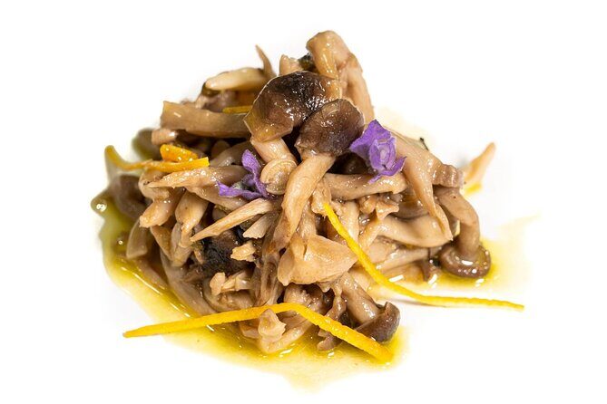 Food experience in mushroom cultivation (tour not included) - Atmosphere and Setting