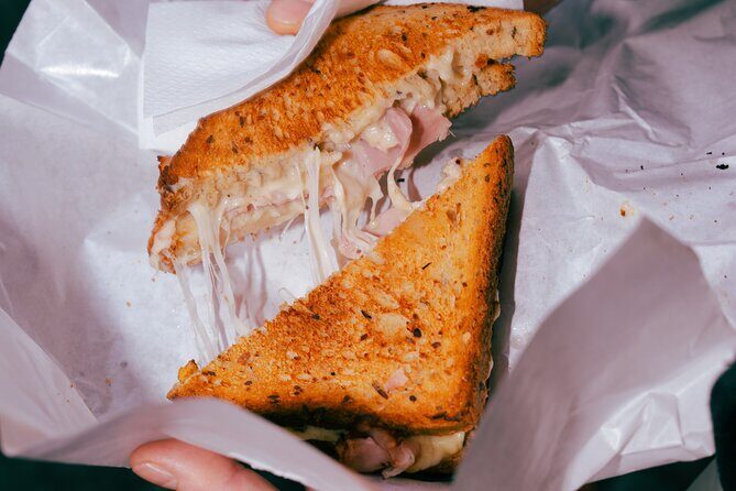 Food, wine & tragedies - The tour of Montmartre - FAQ