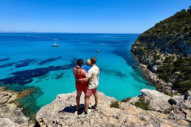 Formentera 4X4 Tour of Secret Corners in Land Rover Defender - Key Points