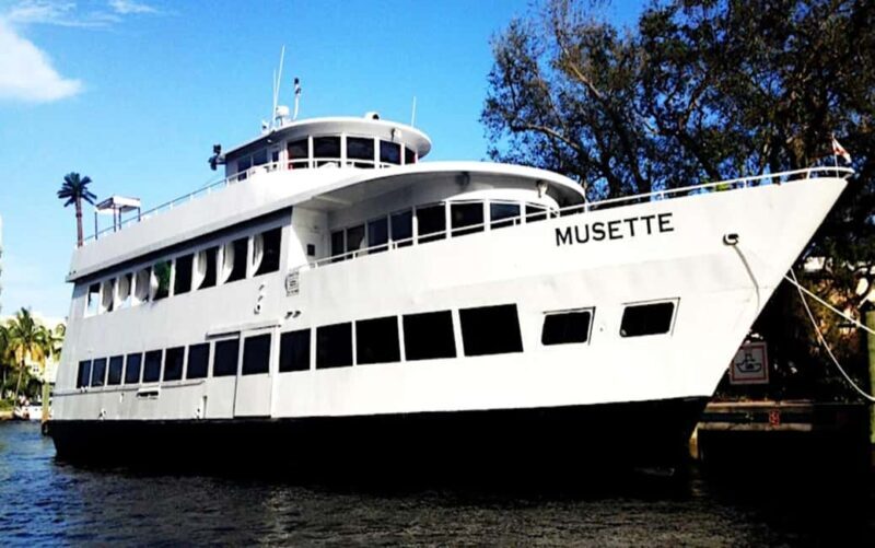 Fort Lauderdale: Musette Yacht New Year's Eve Party Cruise - Fort Lauderdale: Musette Yacht New Years Eve Party Cruise