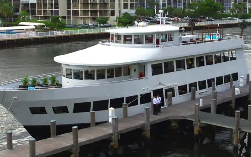 Fort Lauderdale: Musette Yacht New Year's Eve Party Cruise - Who Is This Cruise Best For?