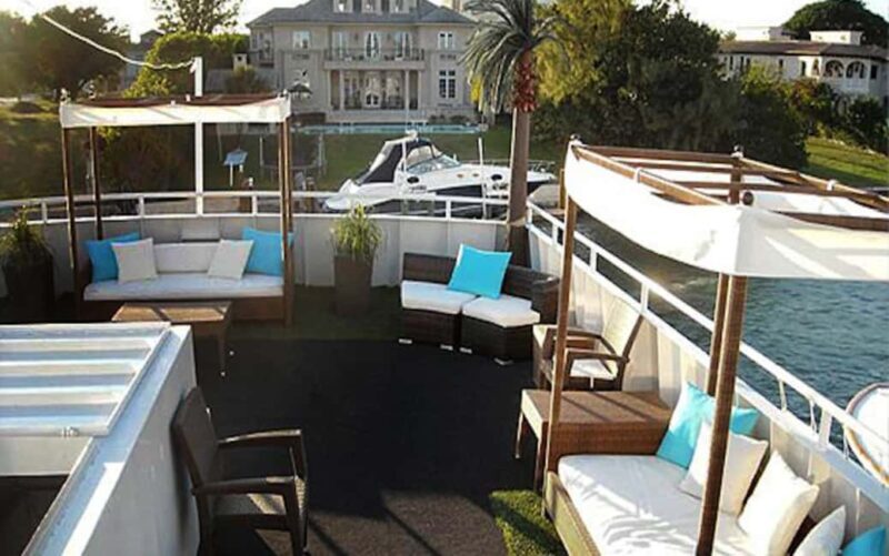 Fort Lauderdale: Musette Yacht New Year's Eve Party Cruise - The Sum Up