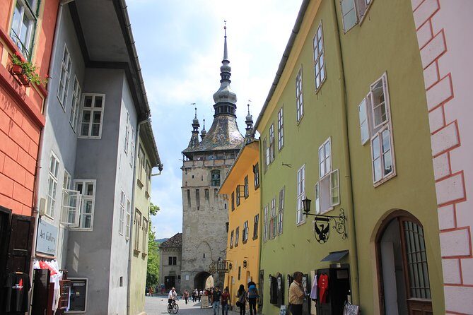 Fortified Church of Viscri and Sighisoara in Spanish (native Spanish guide). - Exploring Transylvania’s Hidden Treasures: Viscri and Sighisoara in Depth