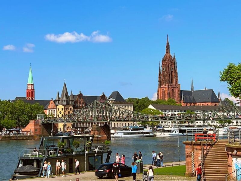 Frankfurt: Discover the heart of Frankfurt - a city tour in German - Why This Tour Will Delight You