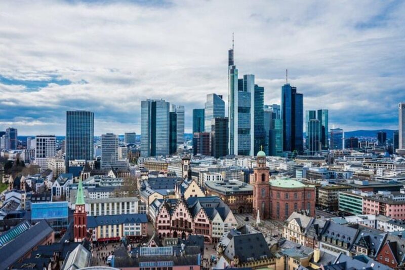 Frankfurt: Must-See Attractions Walking Tour with a Guide - The Sum Up