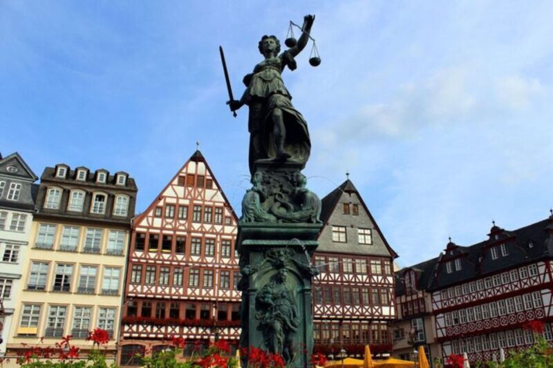 Frankfurt: Private custom tour with a local guide - A Deep Dive into the Experience