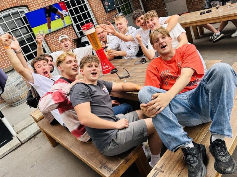 Frankfurt: Private pub crawl with insider-guide & free shots - Value for Money