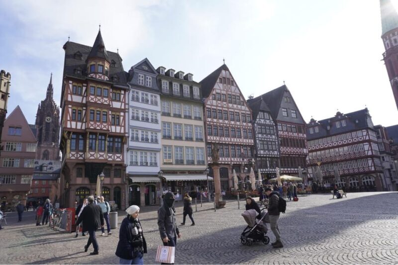 Frankfurt: Verbrecherjagd und gefährlich leckeres Schnitzel - Breaking down the itinerary